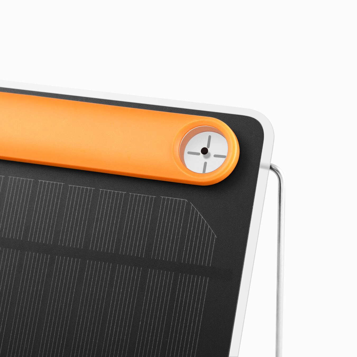 Cargador con panel solar 5+ - Biolite - 4nomads Perú